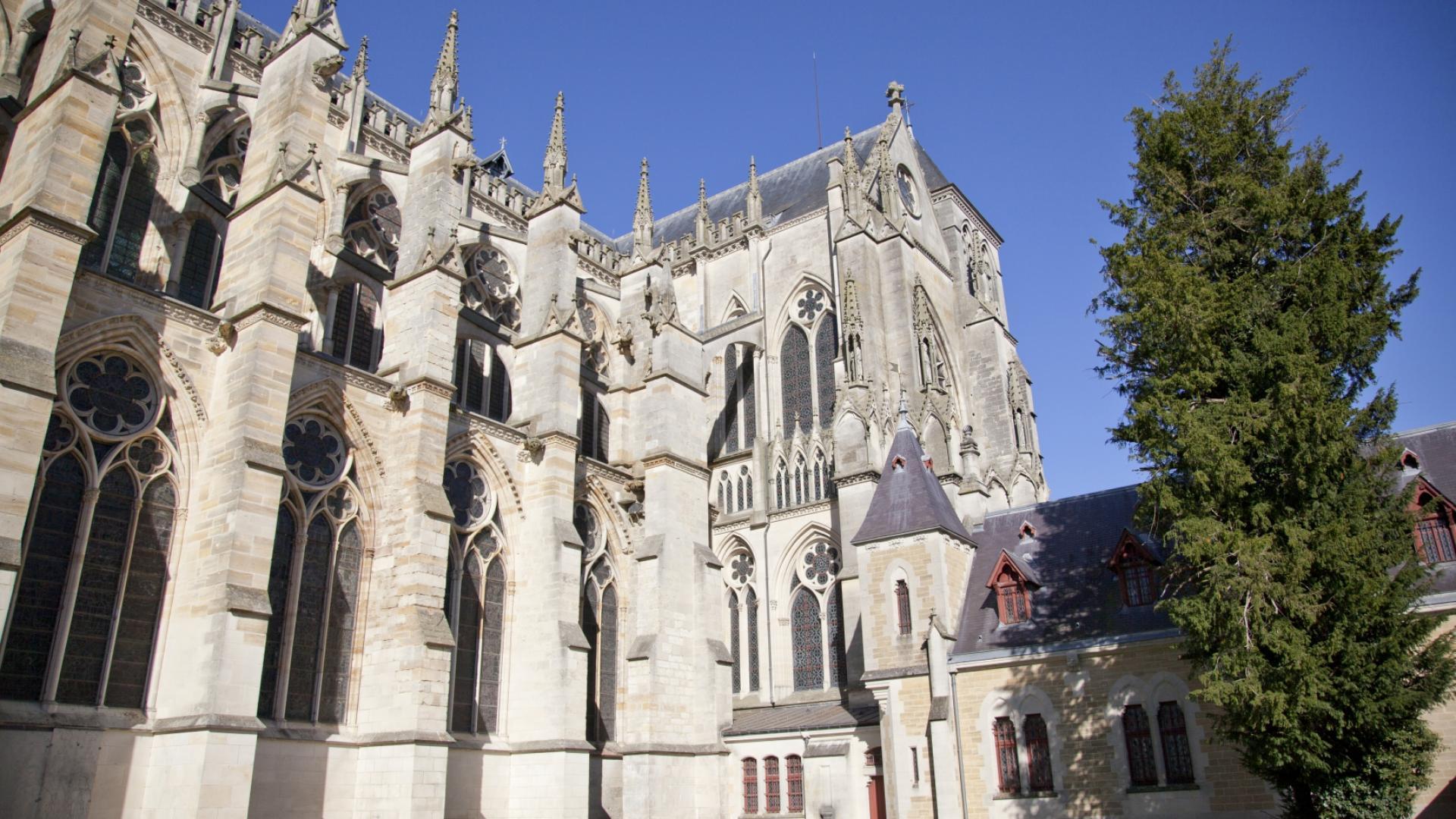 Requiem Mozart in de kathedralen van Reims en Chalons en Champagne - IC ...